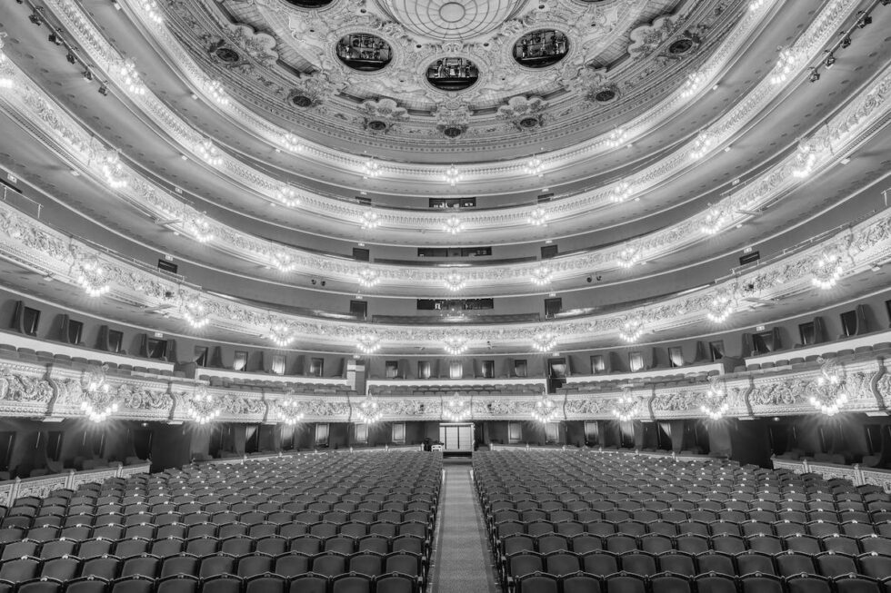 Auditorium Grand Louvre - Kotobuki Seating Intl.